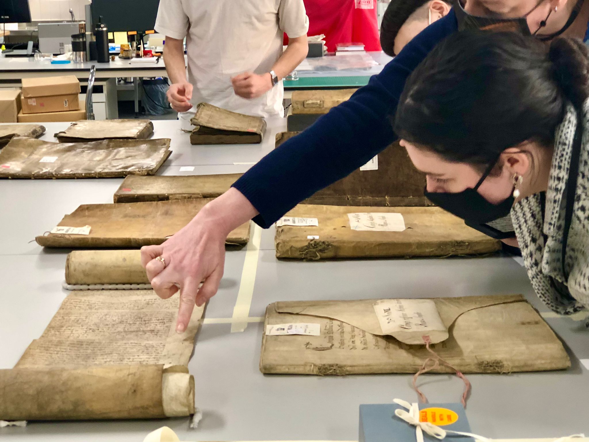 Illuminating site visits inspire Books & Paper students | City & Guilds ...